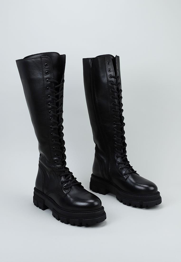 Botas negras altas: cómo llevarlas y combinarlas - Krackonline Blog